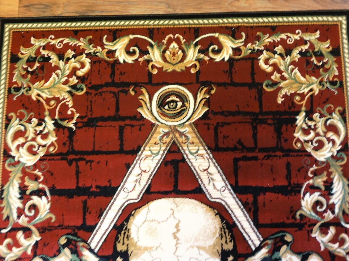 UNIQABLE, Masonic Skull and Bones Woven Area Rug Freemason Ring ...